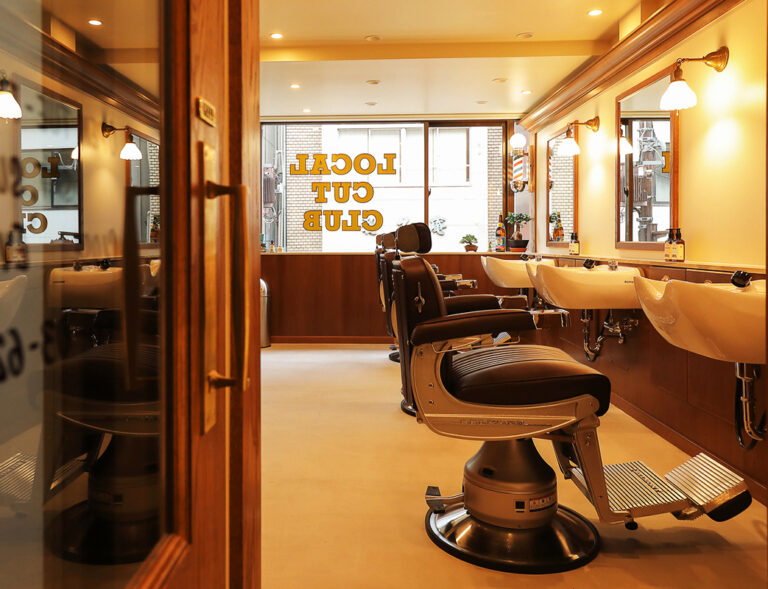 LOCAL CUT CLUB | 日本橋三越前徒歩1分ヴィンテージ感溢れる非日常空間を体験できる新しいスタイルのバーバー・ローカルカットクラブ